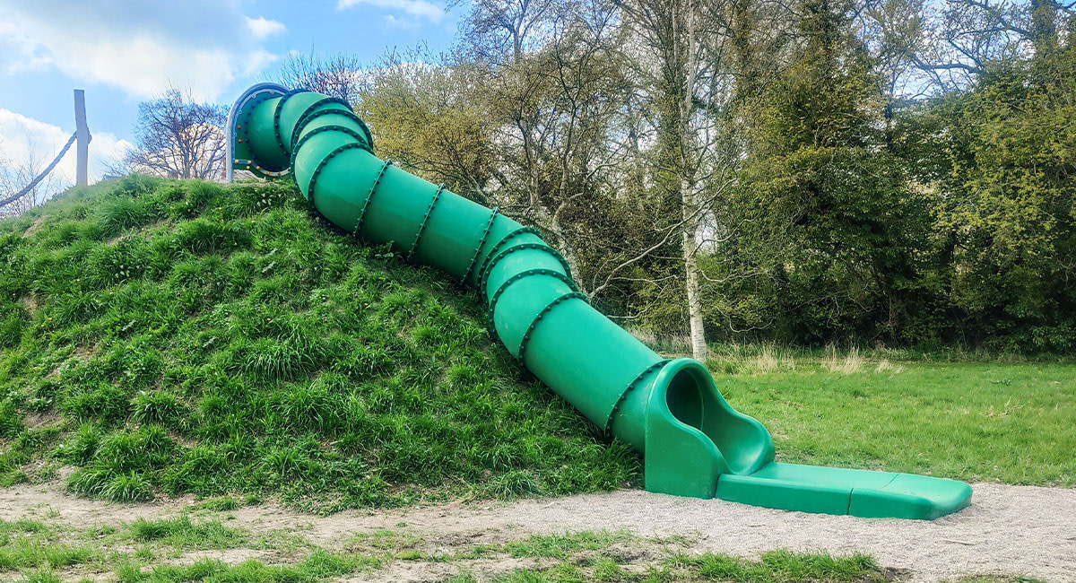 S-shaped tube slides - LEDON Slides