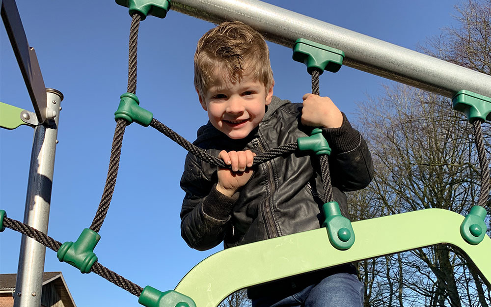 LEDON Basic få billige legeredskaber | LEDON A/S